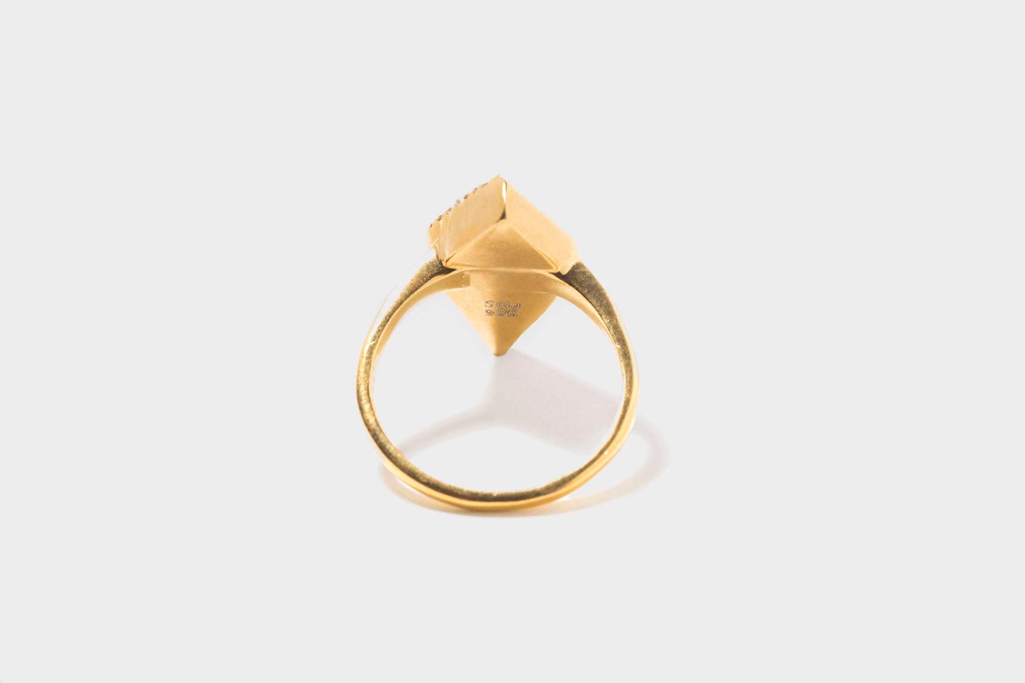 18k Gold Diamond Meera Ring