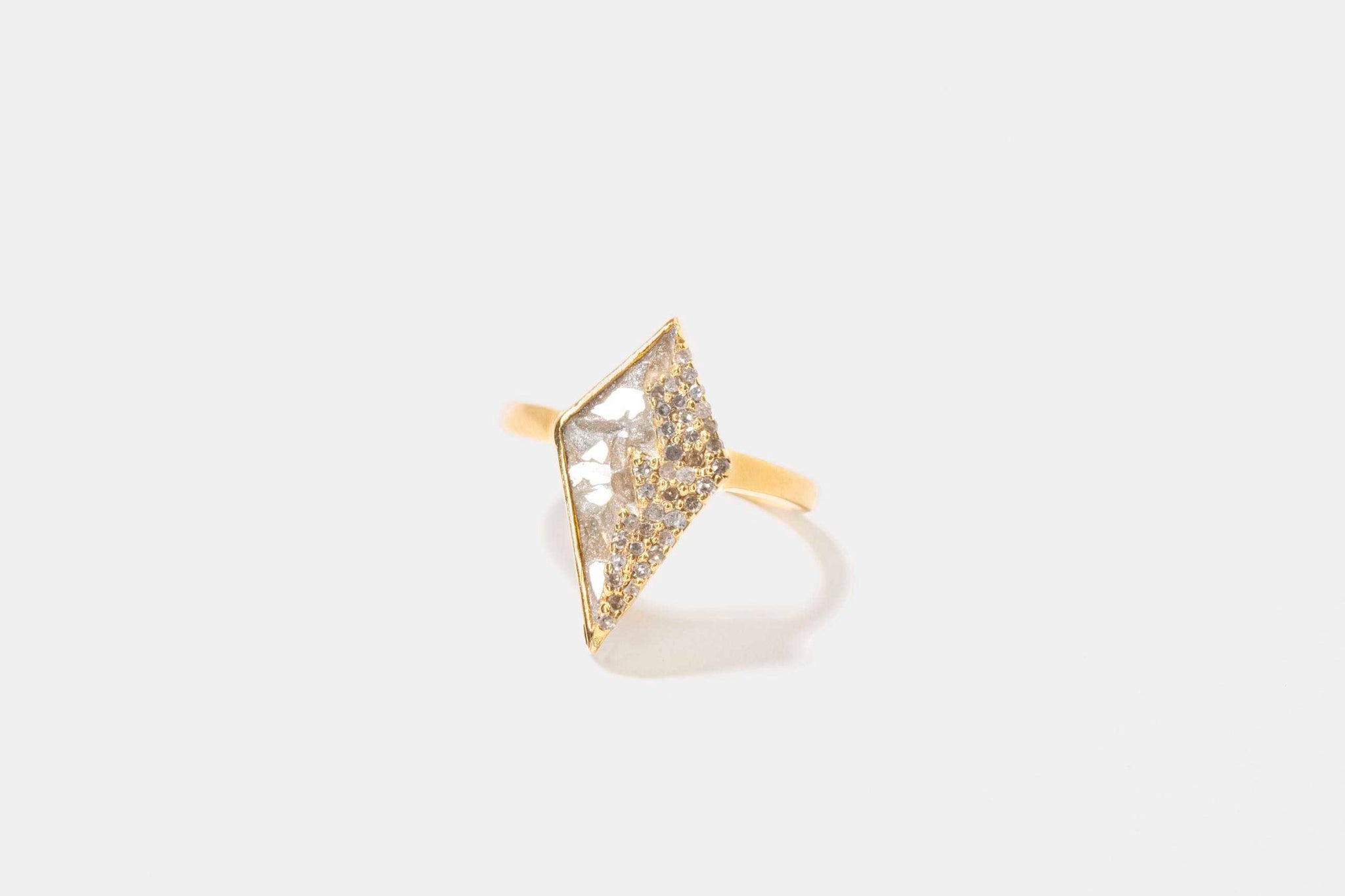 18k Gold Diamond Meera Ring